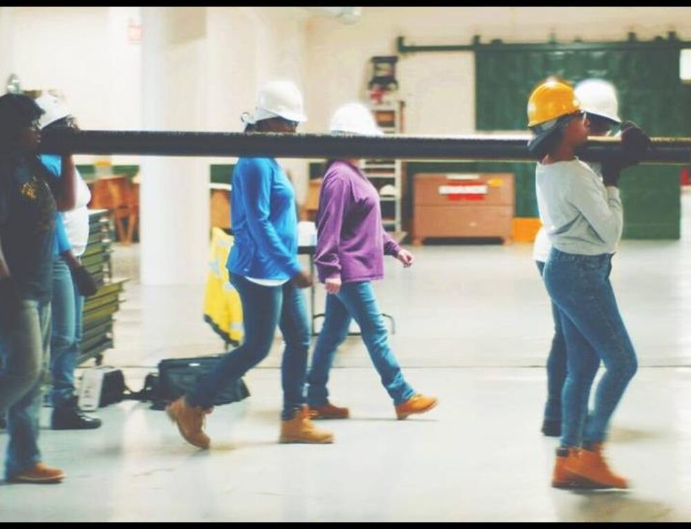 GBCA Safety Toolbox Talk: Working Around Overhead Power Lines